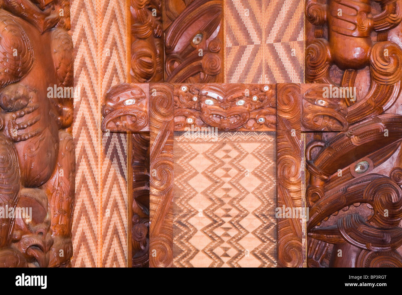 Maori carved wood design detail hi-res stock photography and images - Alamy