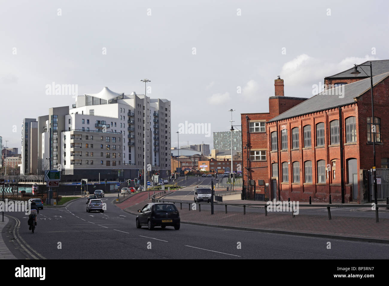 Leeds high rise buildings hi-res stock photography and images - Alamy
