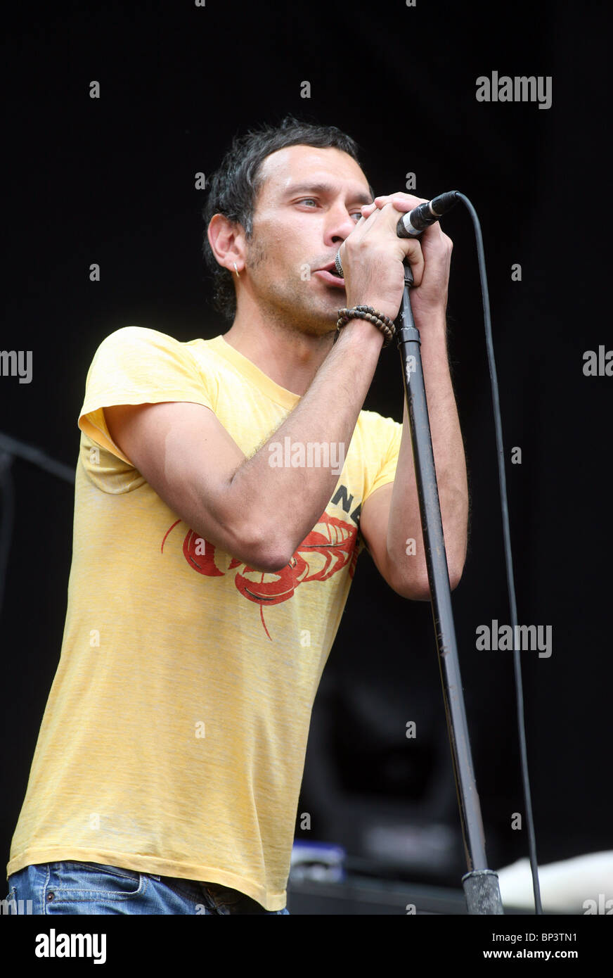 Rick Witter of Shed Seven performing live on stage at V festival Stock ...