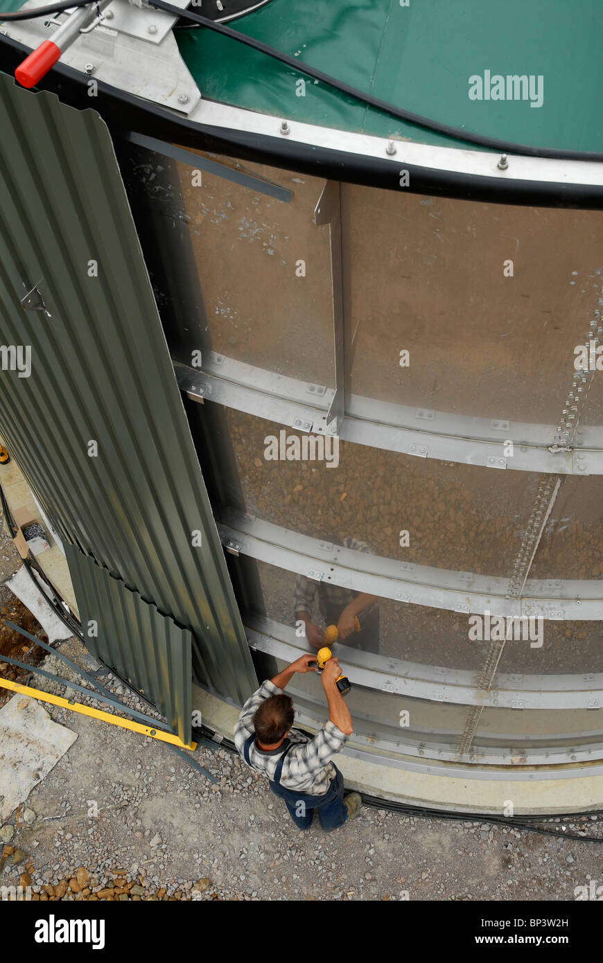 Construction of storage tanks at Rothwell bio farm, UK, 2010 Stock ...