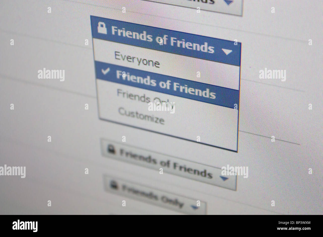 Facebook logo privacy hi-res stock photography and images - Alamy