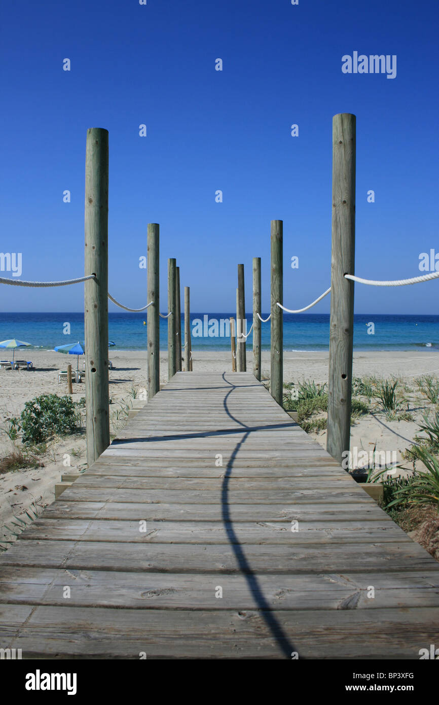 Wooden walkway onto beach hi-res stock photography and images - Alamy