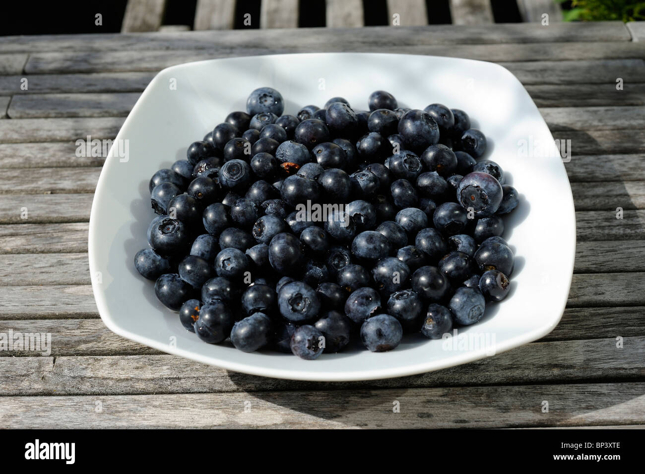 Navy blue fruit hi-res stock photography and images - Alamy