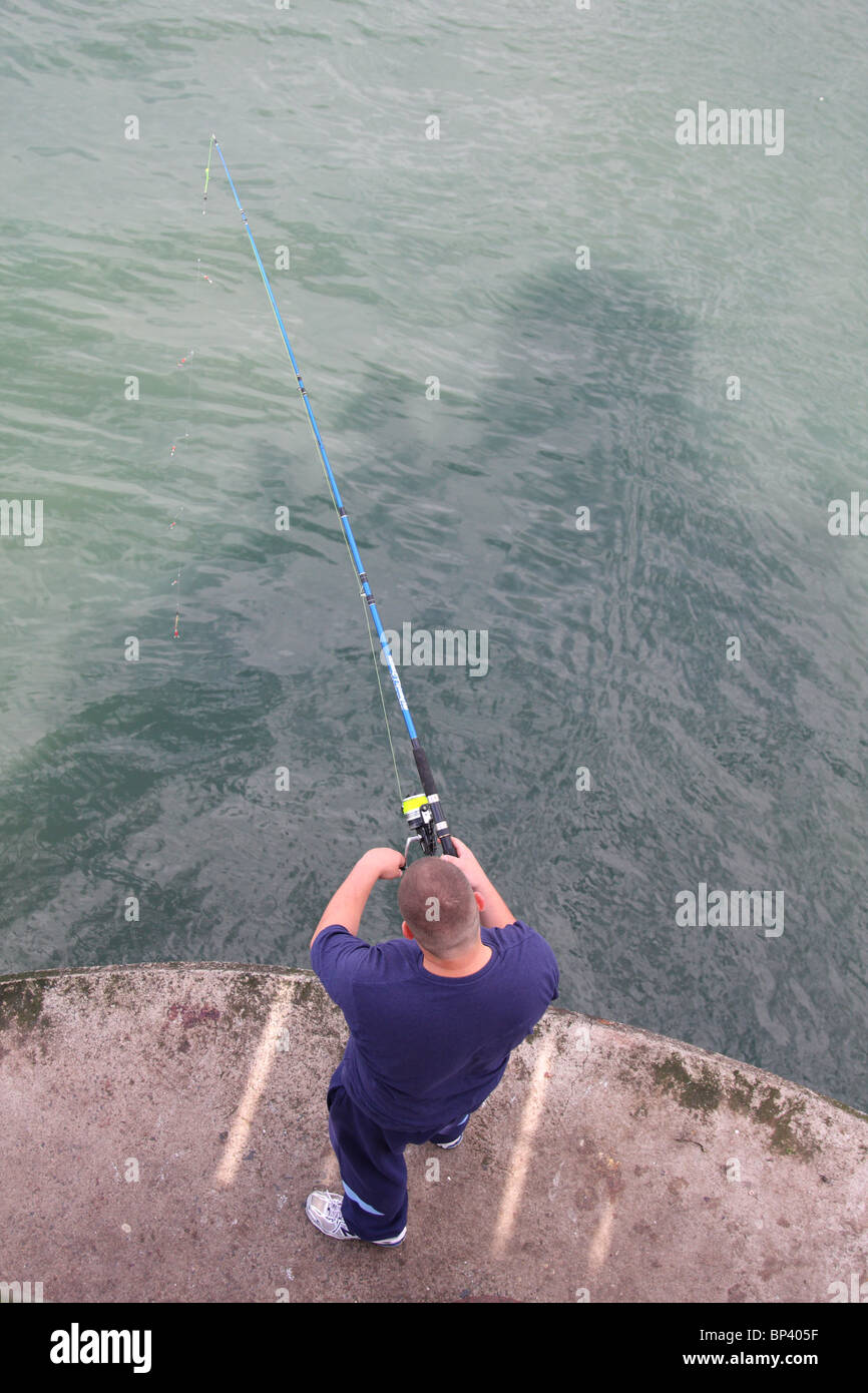 Off the pier hi-res stock photography and images - Alamy