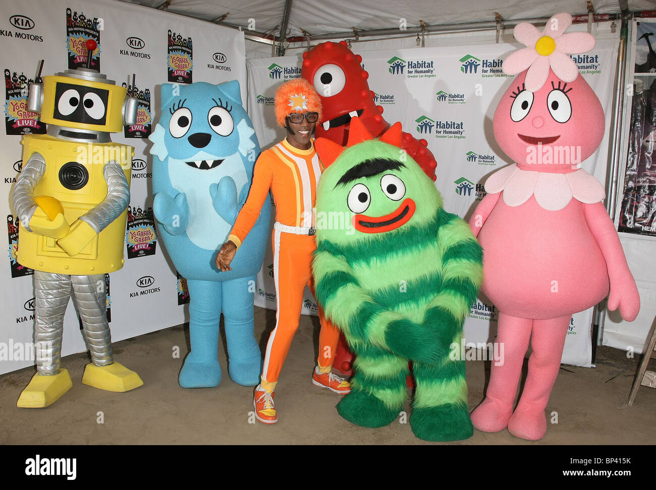YO GABBA GABBA DJ ROK YO GABBA GABBA! AND CELEBRITY FRIENDS CELEBRATE ...