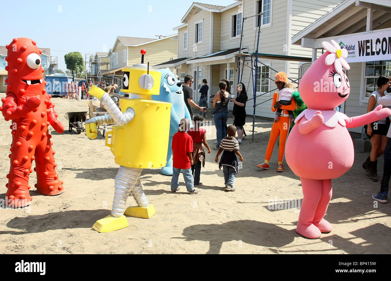 YO GABBA GABBA DJ ROK YO GABBA GABBA! AND CELEBRITY FRIENDS CELEBRATE ...