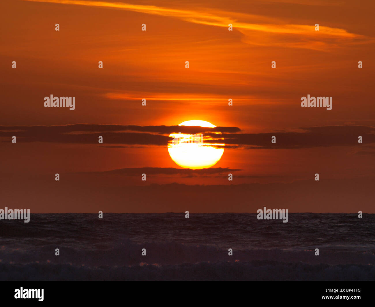 Bude ocean sunset hi-res stock photography and images - Alamy