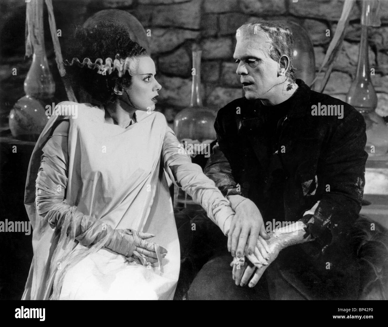 ELSA LANCHESTER, BORIS KARLOFF, BRIDE OF FRANKENSTEIN, 1935 Stock Photo ...