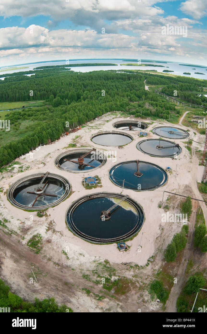 Group from the big sedimentation drainages. Water recycling, settling ...