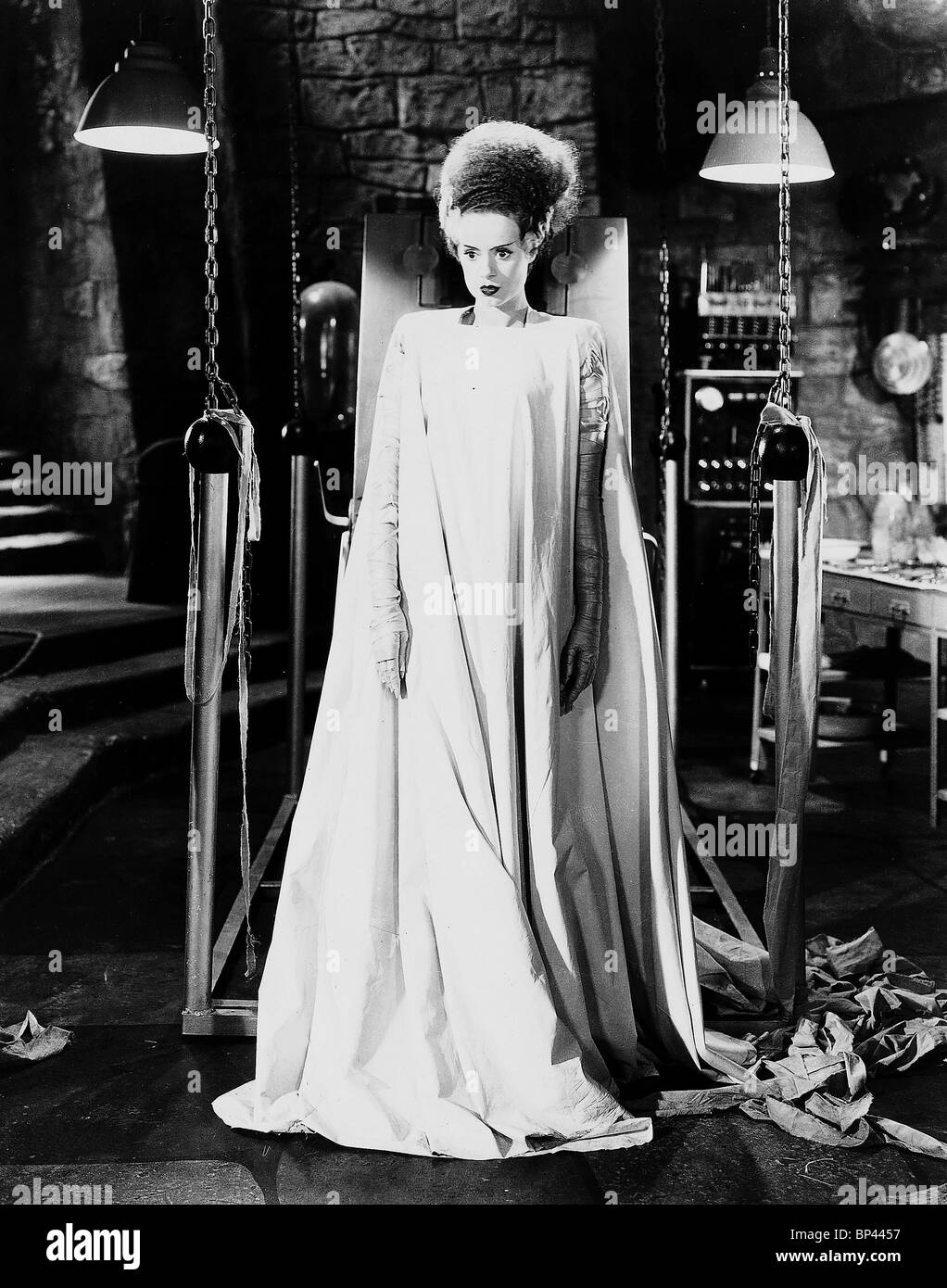 ELSA LANCHESTER BRIDE OF FRANKENSTEIN (1935 Stock Photo - Alamy