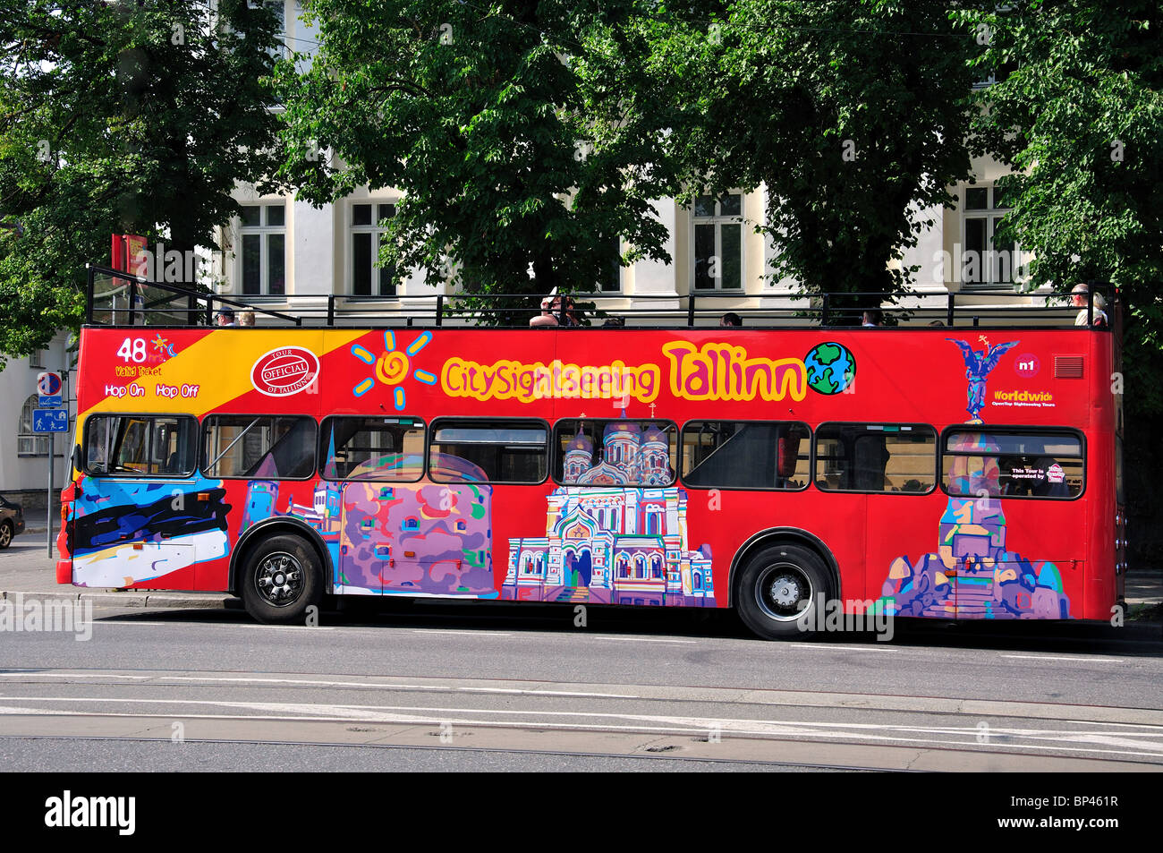 Tallinn tourist bus hi-res stock photography and images - Alamy