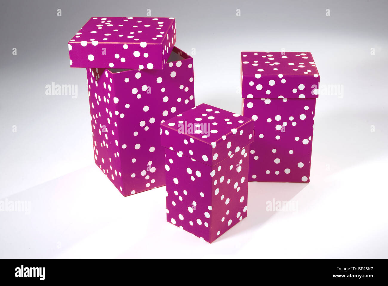 Purple lid paper and cardboard hi-res stock photography and images - Alamy