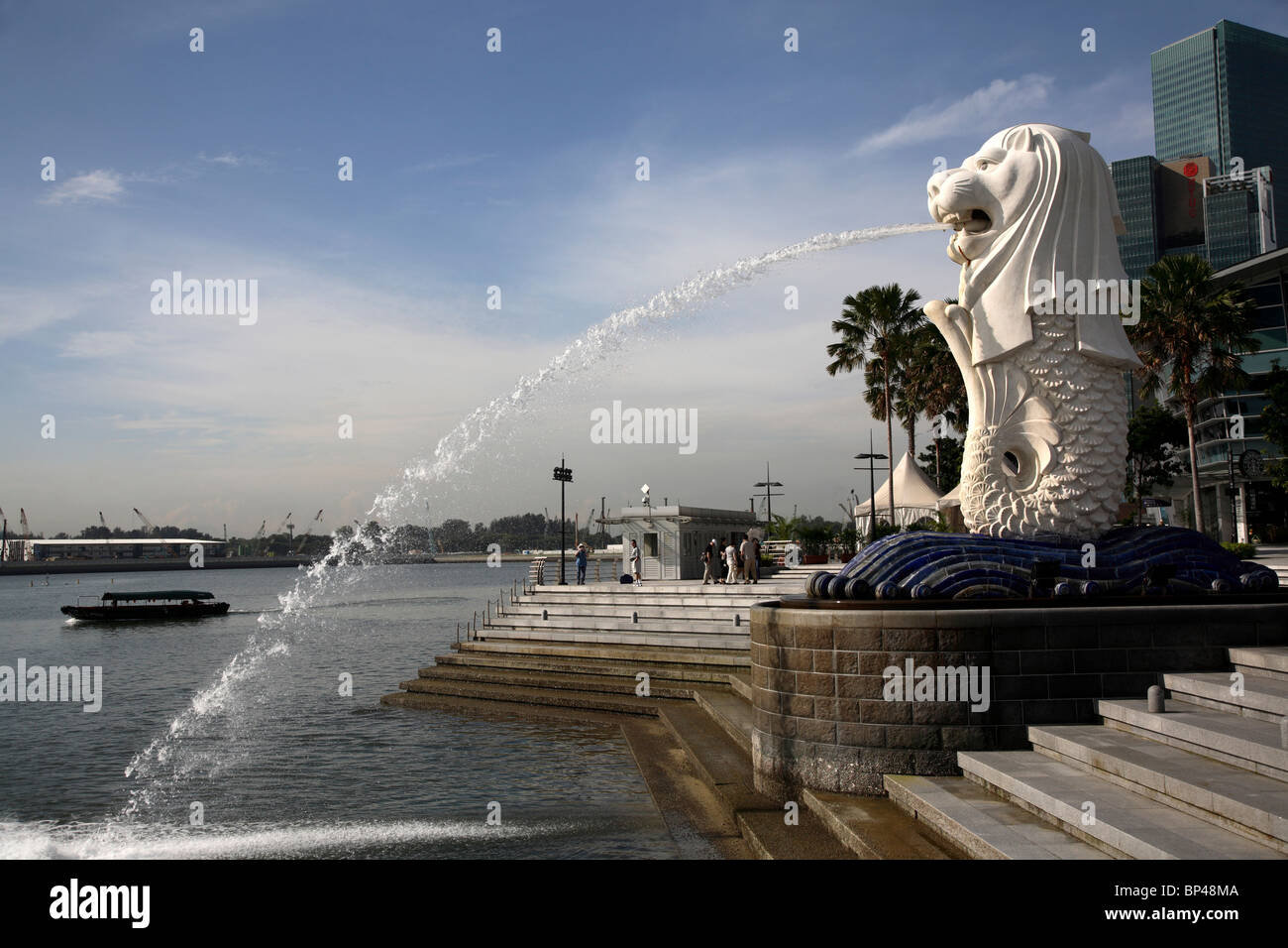Singapore. Merlion statue in the Merlion Park Stock Photo - Alamy