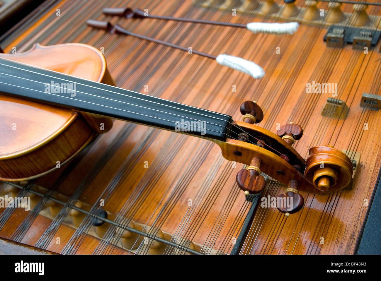 The neck of a violin w bow Stock Photo - Alamy