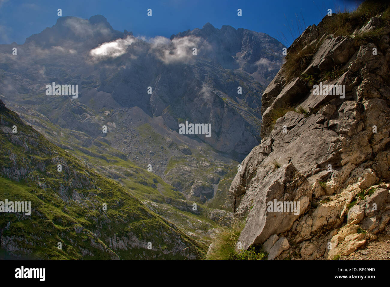 Jou Lluengu with Picos Albos and Neveron de Urriello. Bulnes. Picos de ...