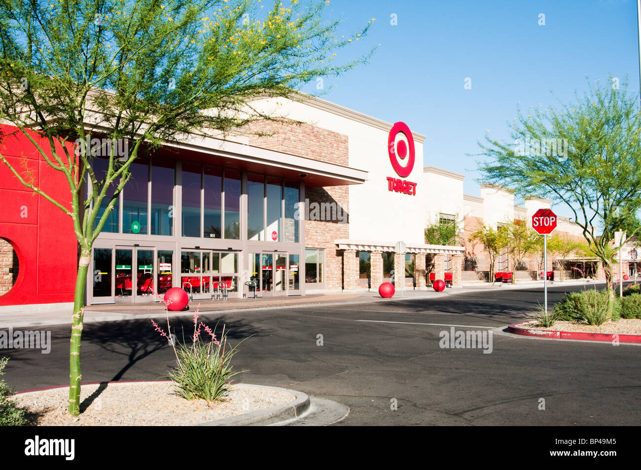 Target Store Exterior High Resolution Stock Photography and Images - Alamy