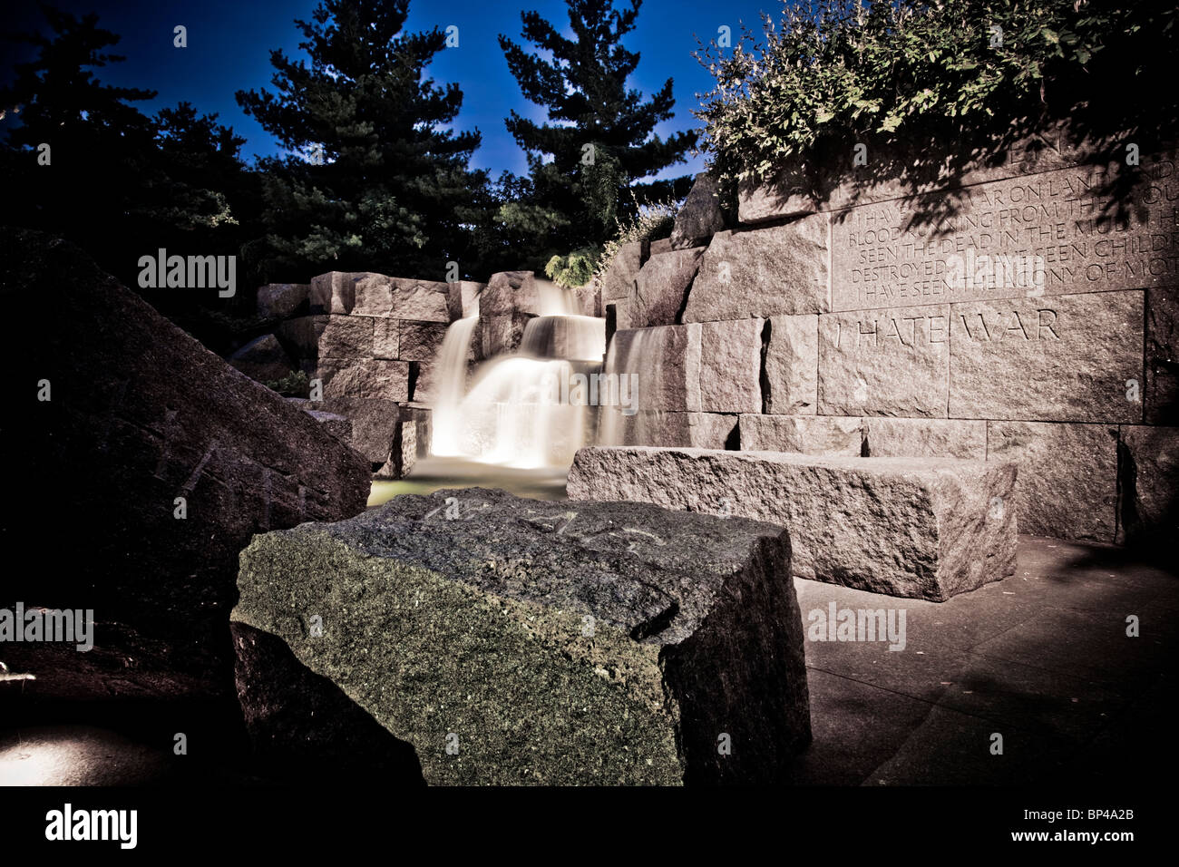 The Franklin Delano Roosevelt (FDR) Memorial in Washington, DC houses ...