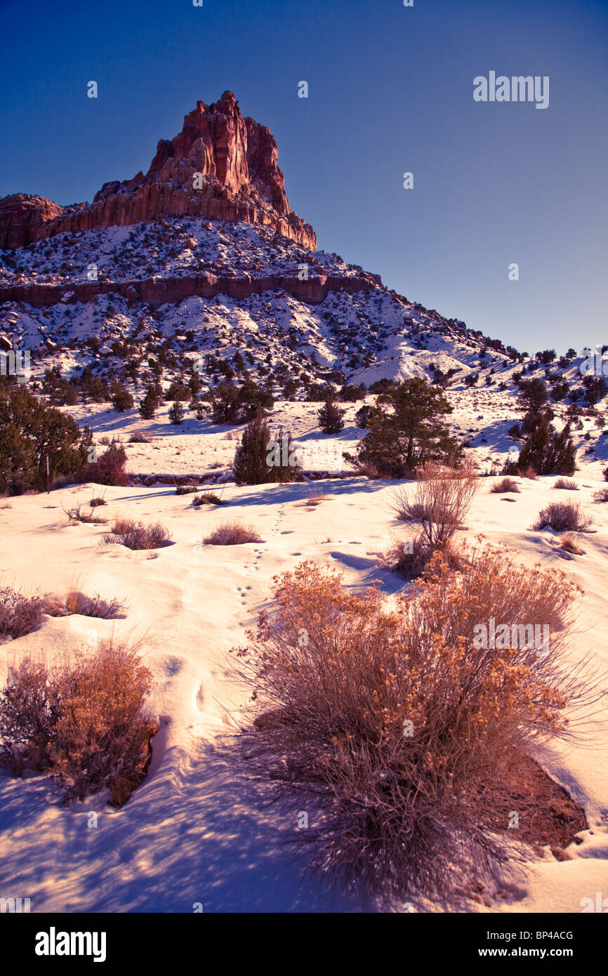 Interesting rock formations sculpted by the forces of wind,rain, and ...