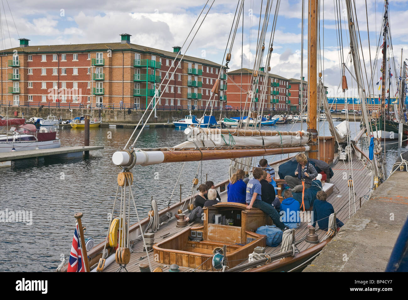 Hartlepool marina looking one sailing hi-res stock photography and ...