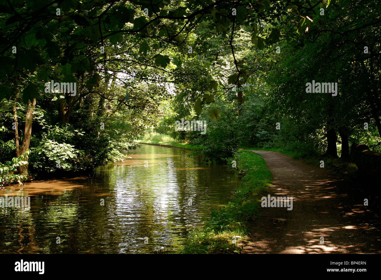 UK, England, Cheshire, Stockport, Romiley, Peak Forest Canal, passing ...