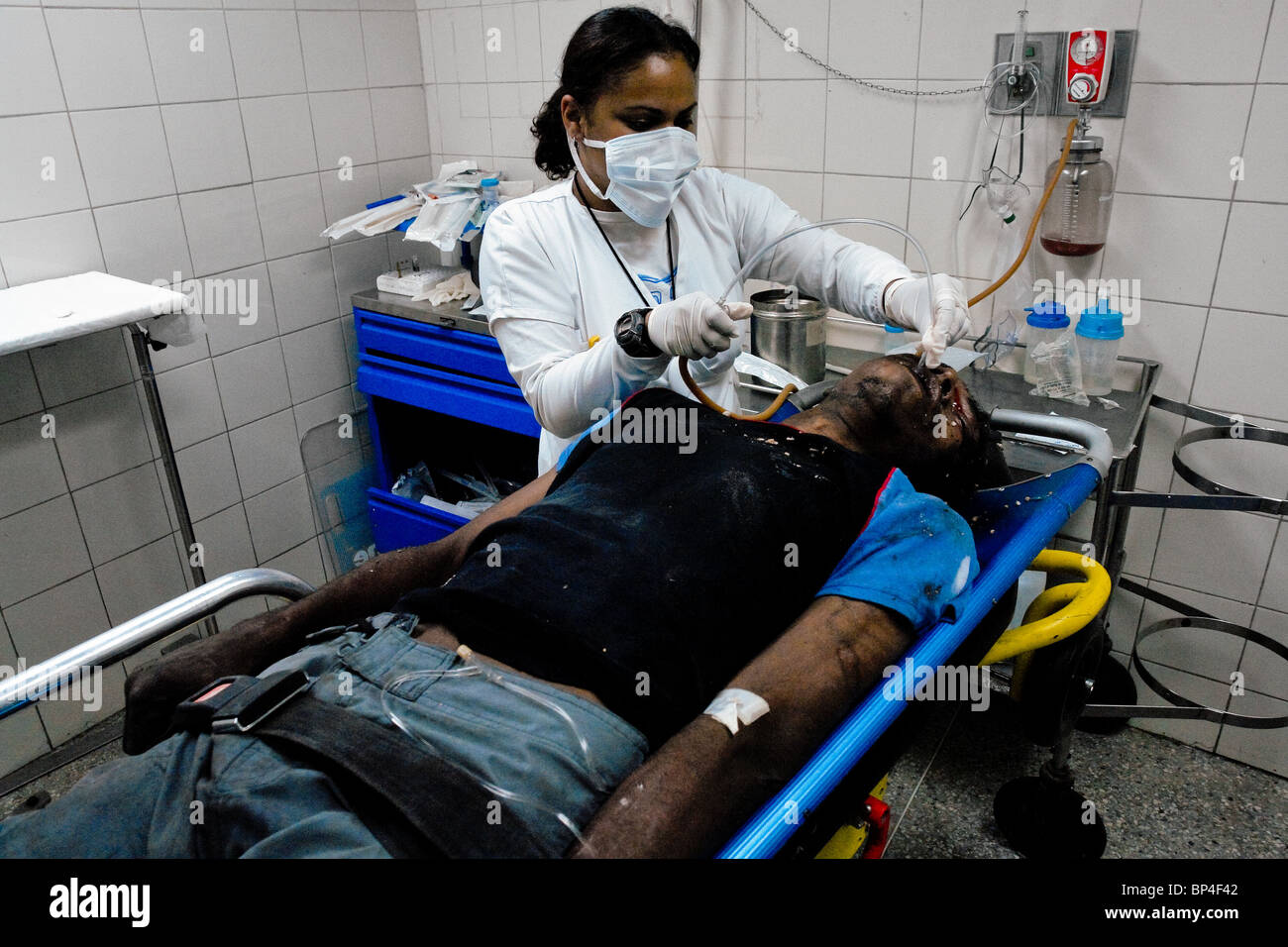 Overdosed patient ambulance hi-res stock photography and images - Alamy