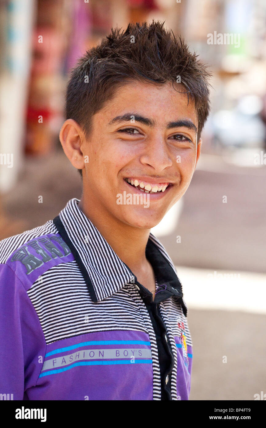 Smiling iraqi boy hi-res stock photography and images - Alamy