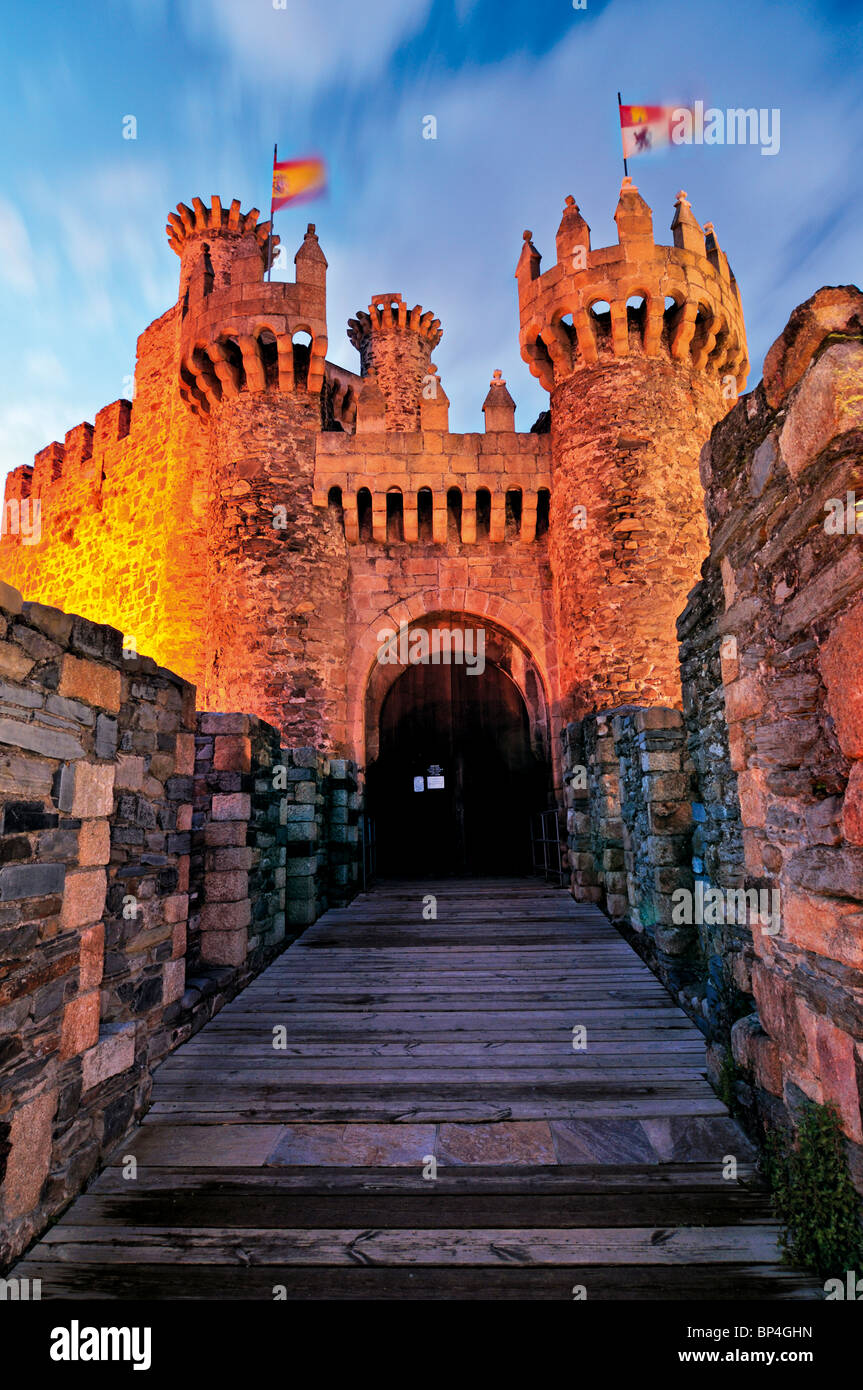 Gate of st legend hi-res stock photography and images - Alamy