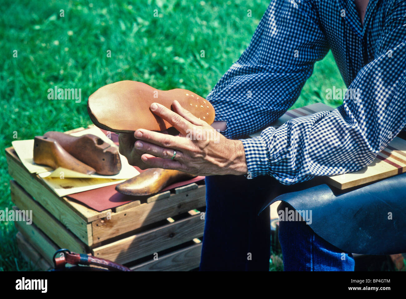 Colonial cobbler hi-res stock photography and images - Alamy