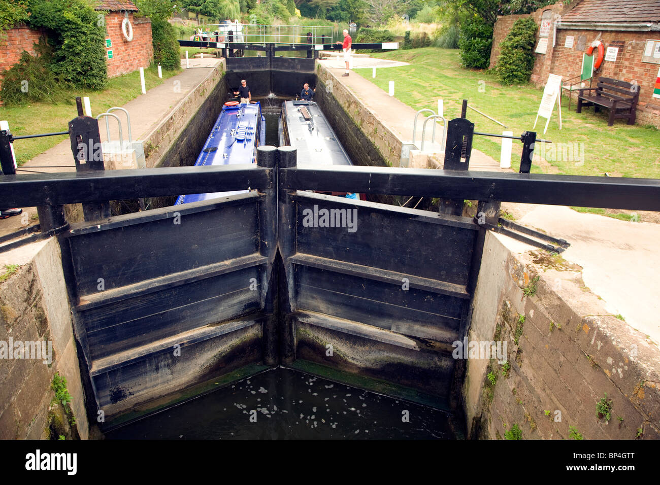 Evesham lock hi-res stock photography and images - Alamy