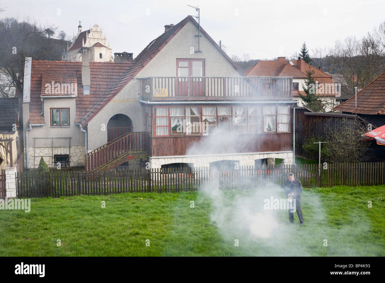 Hay burning hi-res stock photography and images - Alamy