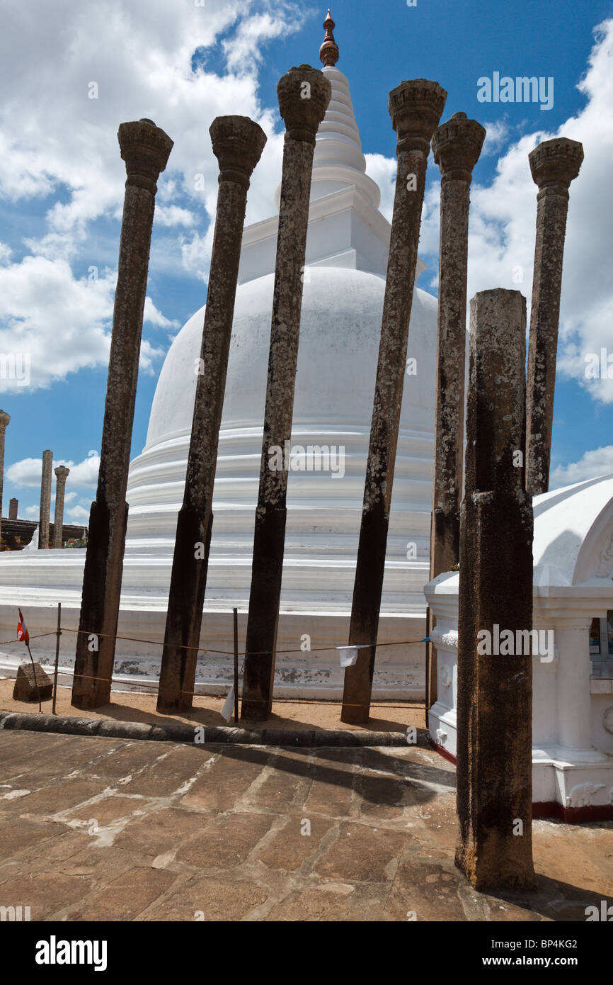 Sri lanka anuradhapura thuparama hi-res stock photography and images ...