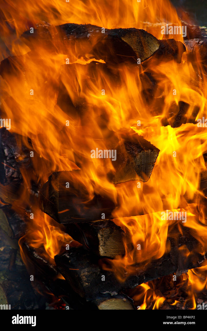 Inside the fire burning in the night Stock Photo - Alamy