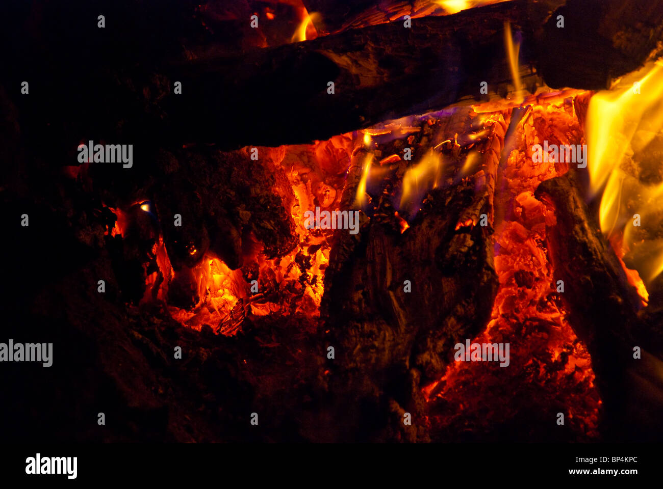 Inside the fire burning in the night Stock Photo - Alamy