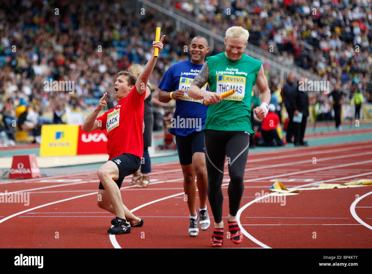 Roger BLACK winning 4 x 100 meters legends race at Aviva London Grand ...