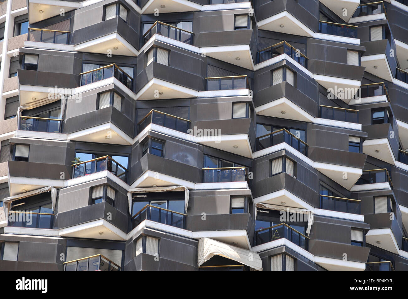 Dizengoff hi-res stock photography and images - Alamy