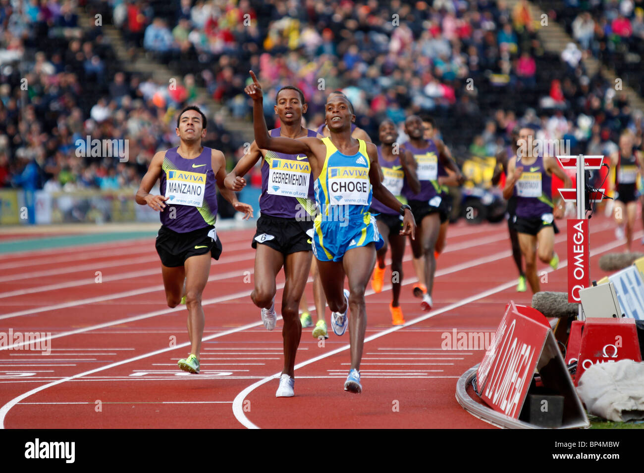 Augustine Kiprono CHOGE, 1 mile men's race at Aviva London Grand Prix ...