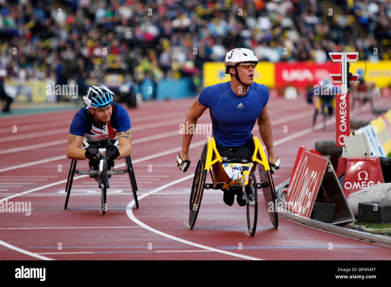 Marcel HUG winning and David WEIR second in the 1500m T54 wheelchair ...