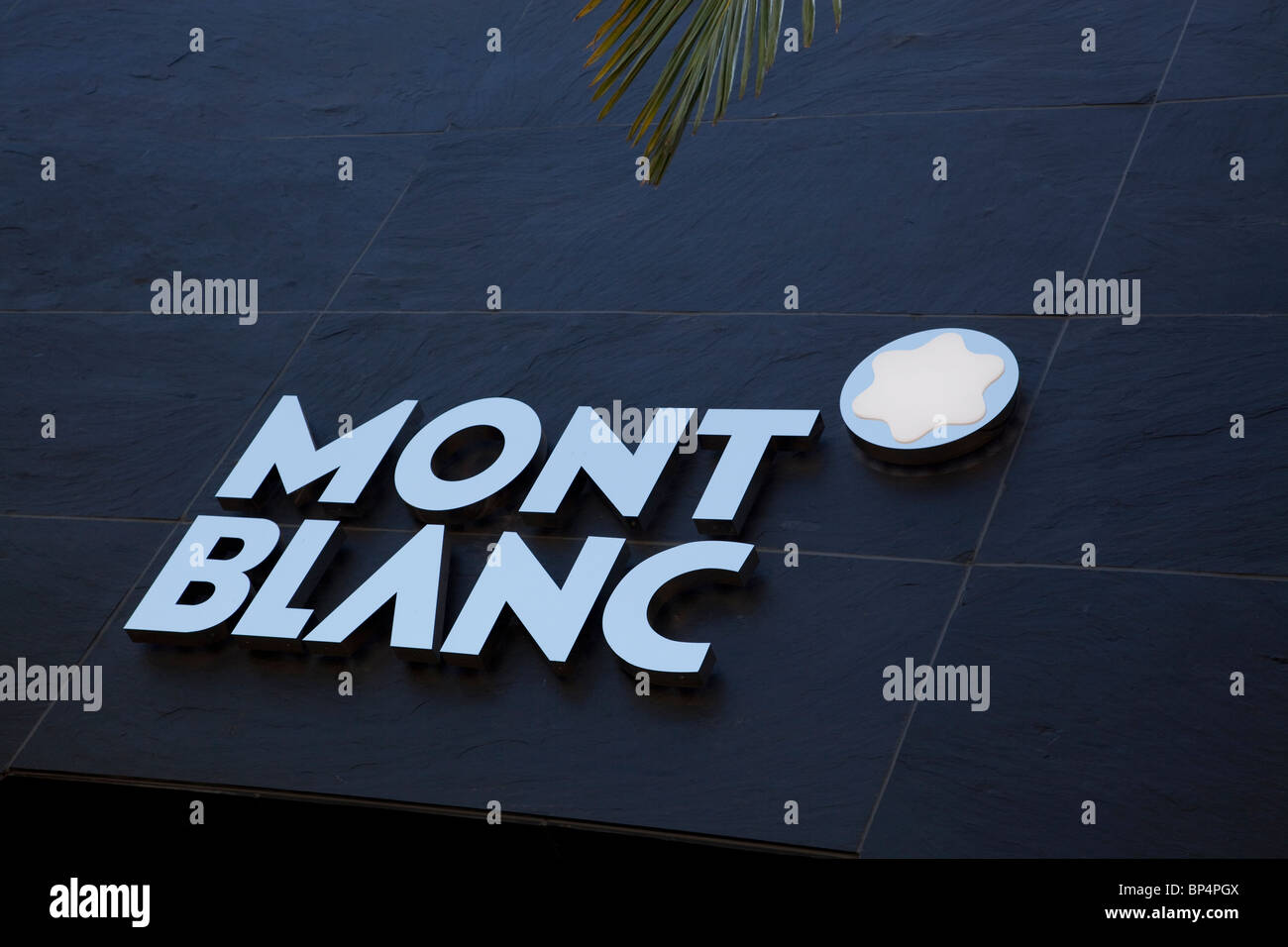 Mont blanc store hi-res stock photography and images - Alamy