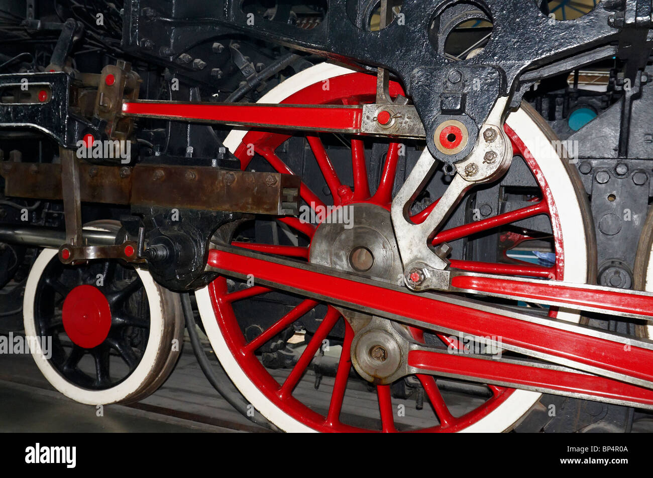 National Railway Museum, train wheels and connecting rods York ...