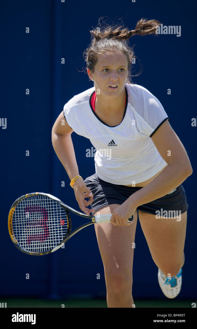 Tennis laura robson action player serve hi-res stock photography and ...