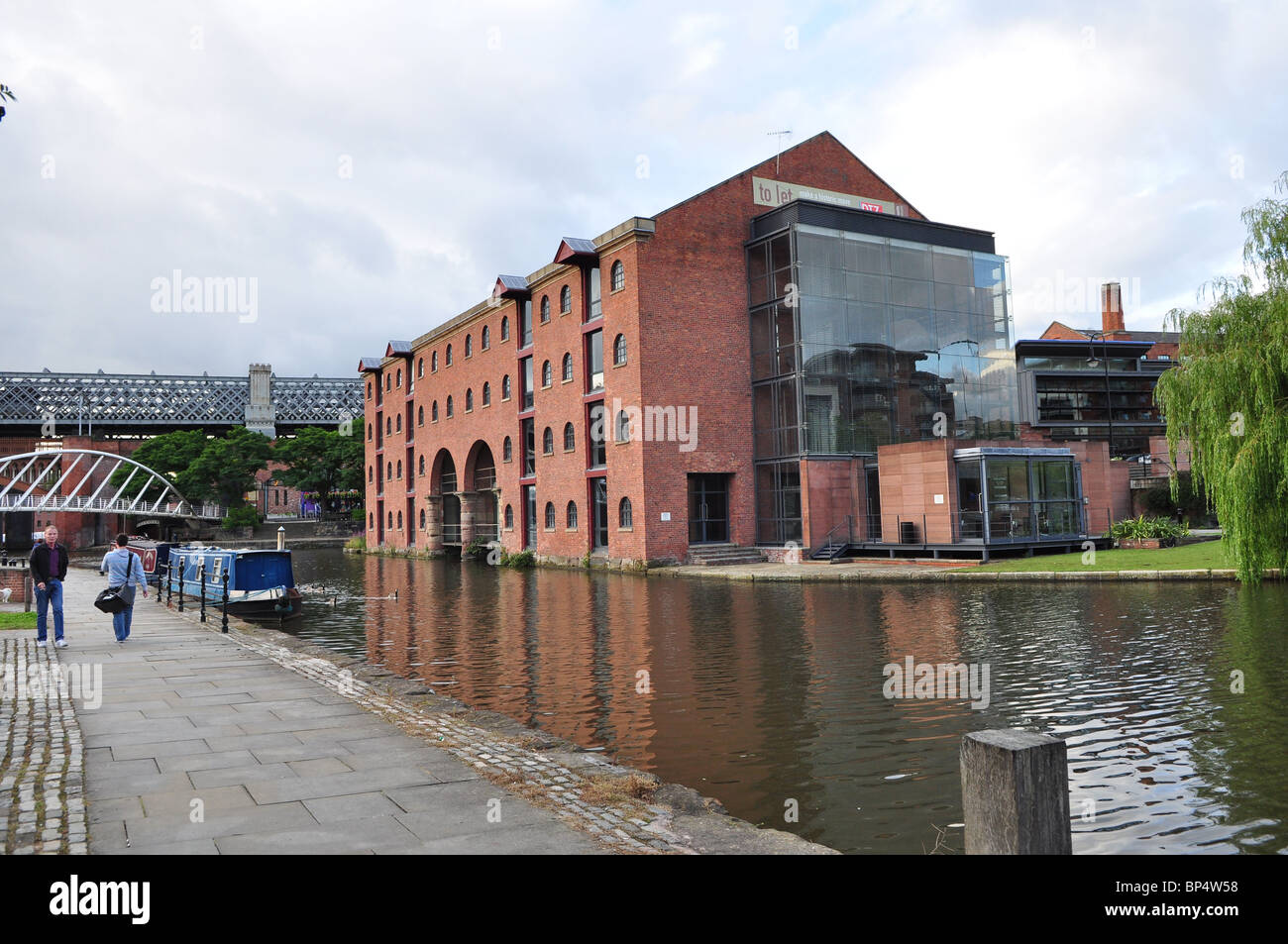 Castlefield basin manchester hi-res stock photography and images - Alamy