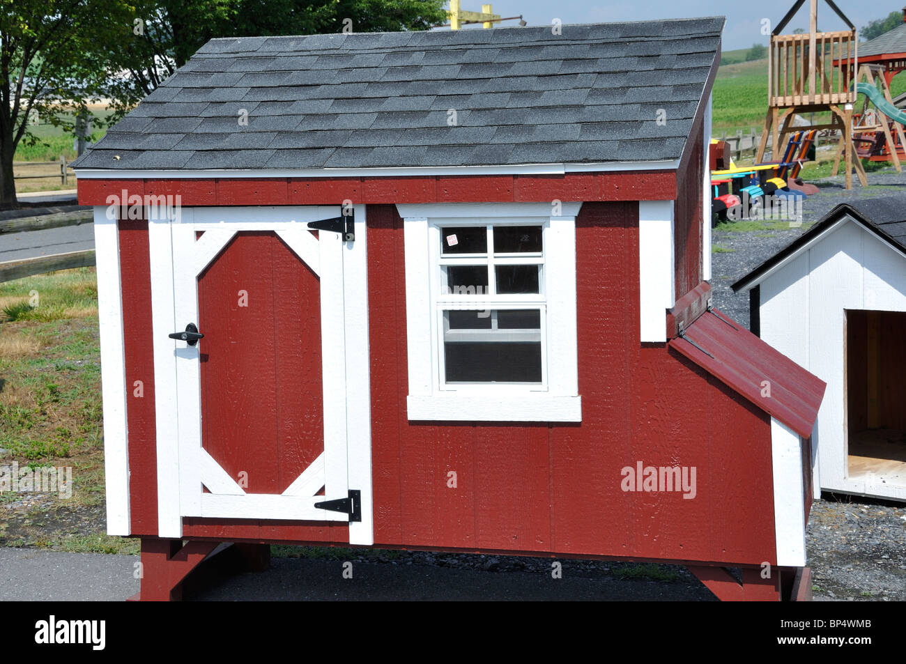 Chicken house farm hi-res stock photography and images - Alamy