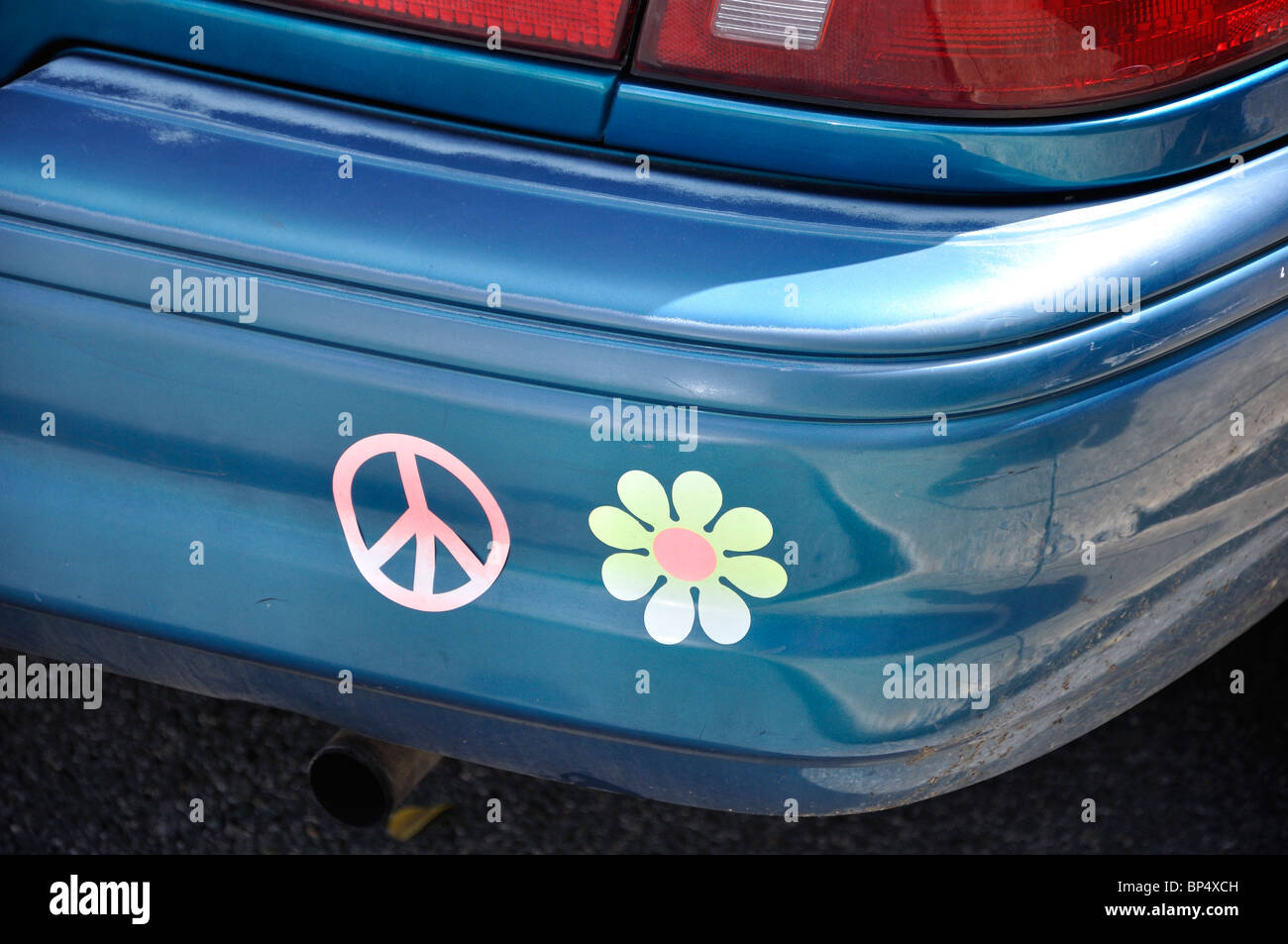 Bumper sticker peace sign hi-res stock photography and images - Alamy