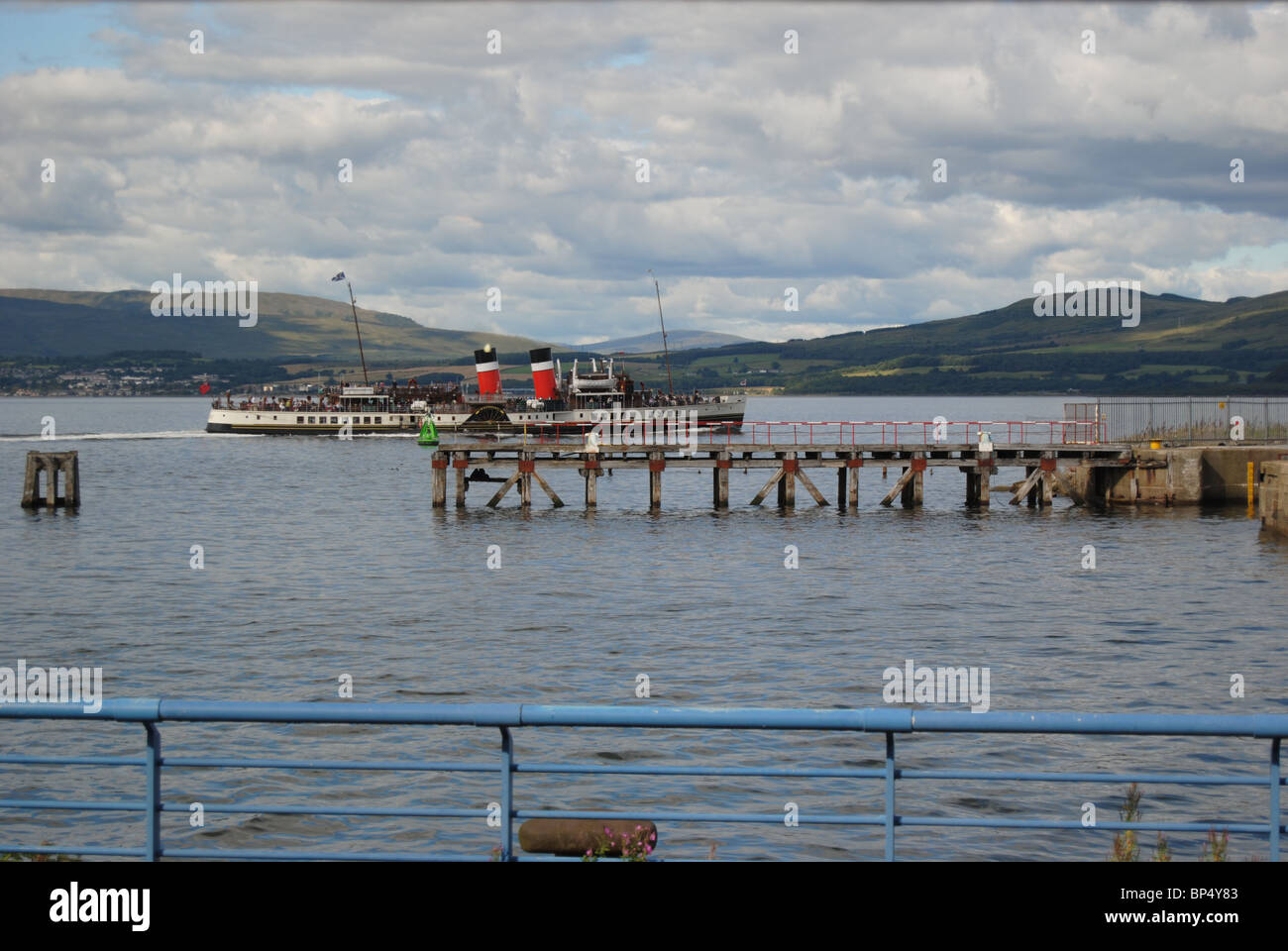 Waverley paddle steamer hi-res stock photography and images - Alamy
