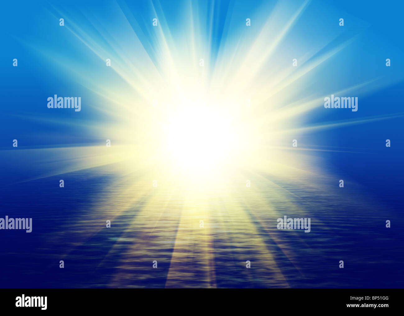 Bright light reflection, sun reflected in sea Stock Photo - Alamy