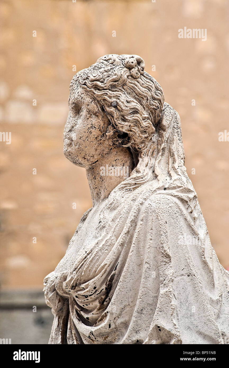 Siren sculptures hi-res stock photography and images - Alamy