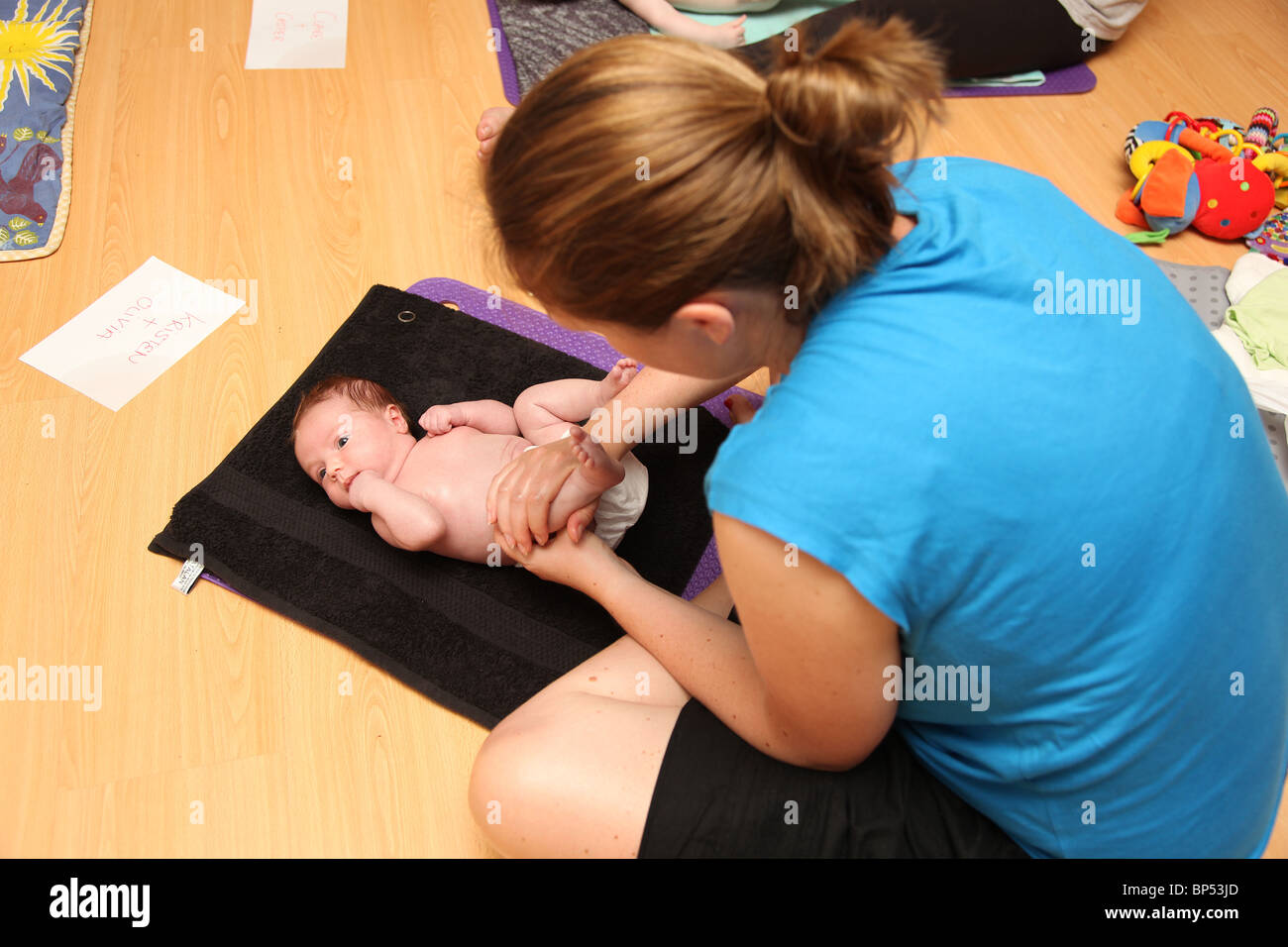 Baby massage class hi-res stock photography and images - Alamy