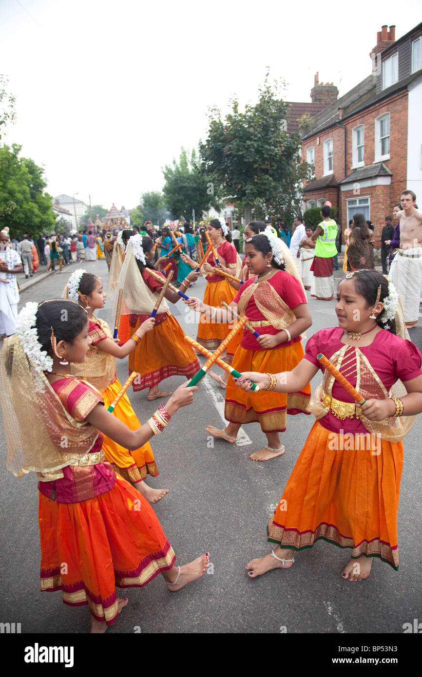 Thousands attend the annual Chariot Festival from the Tamil Hindu Shree ...
