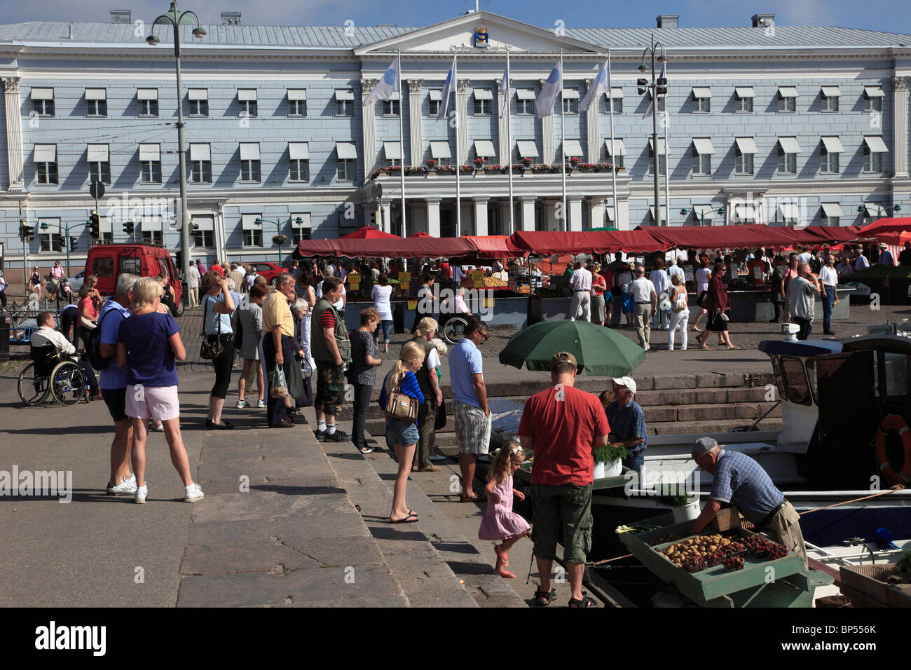 Helsinki market square hi-res stock photography and images - Alamy