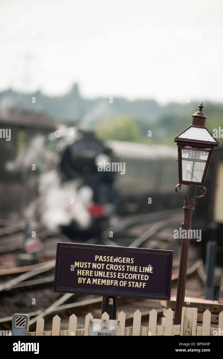 Sheffield park station sign hi-res stock photography and images - Alamy